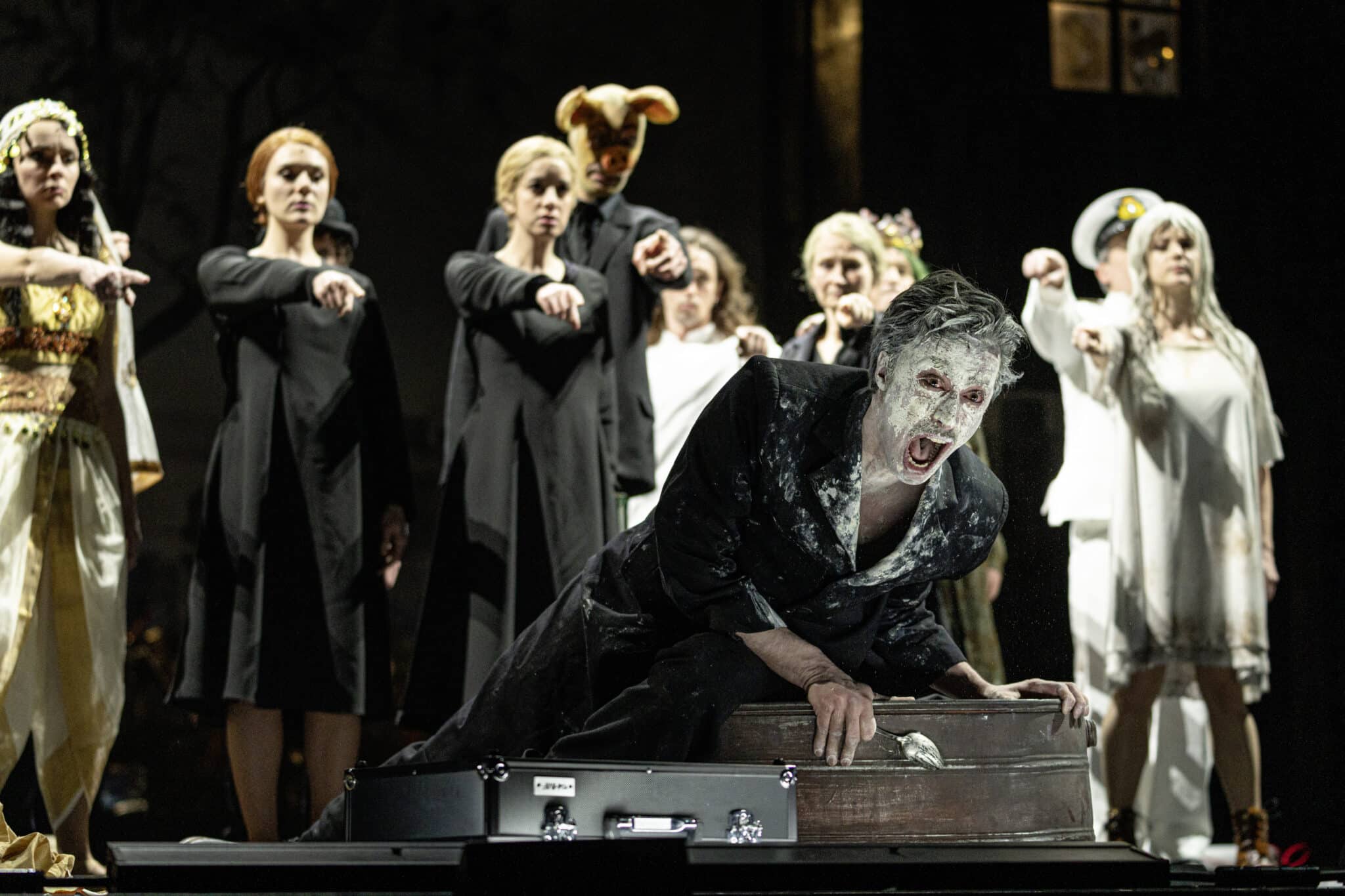 Peer Gynt au Châtelet mis en scène par Olivier Py ; La fureur de vivre ...